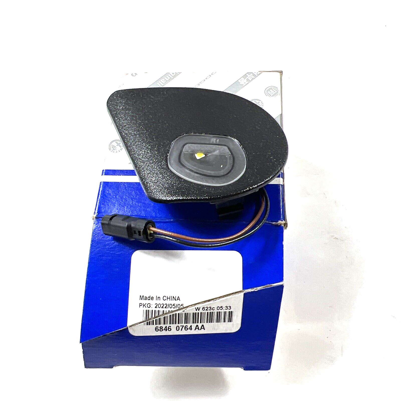 Genuine OEM Mopar RAM 1500 3500 Puddle Lamp Right 2019-2024 68460764AA ...